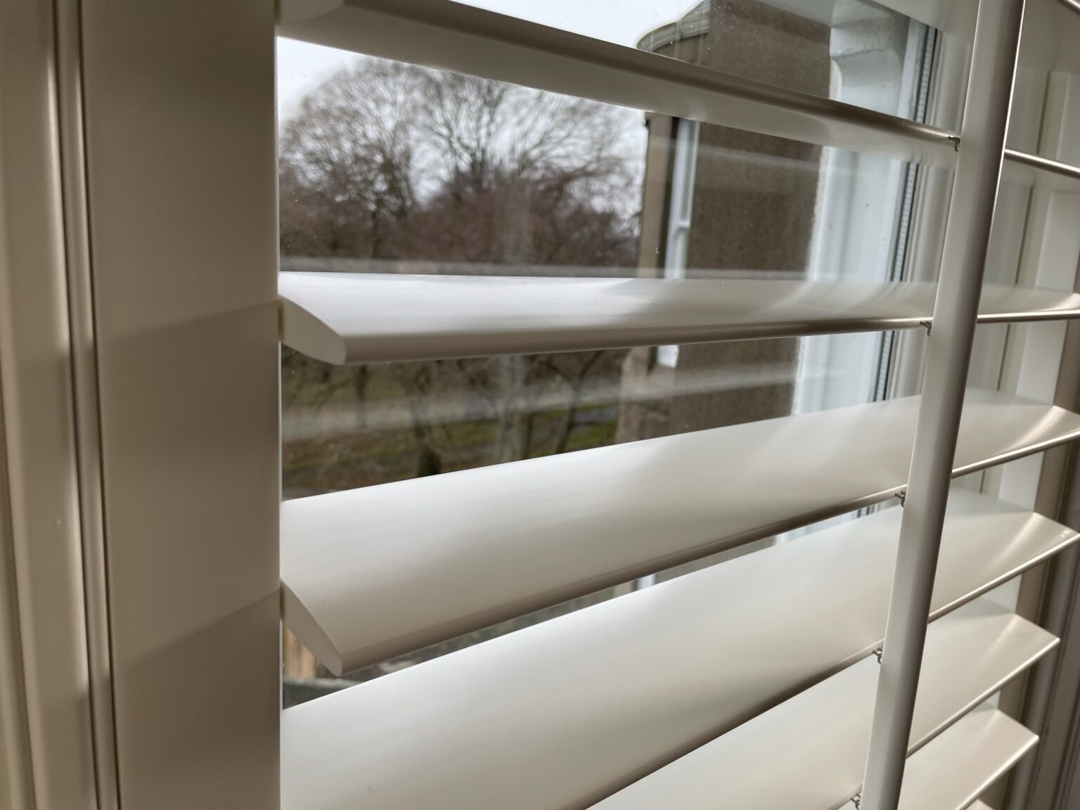 How Do You Clean Shutters? 什 - The Scottish Shutter Company